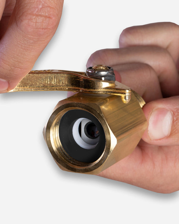 Adam's Polishes Shut Off Value For Garden Hose and Nozzle